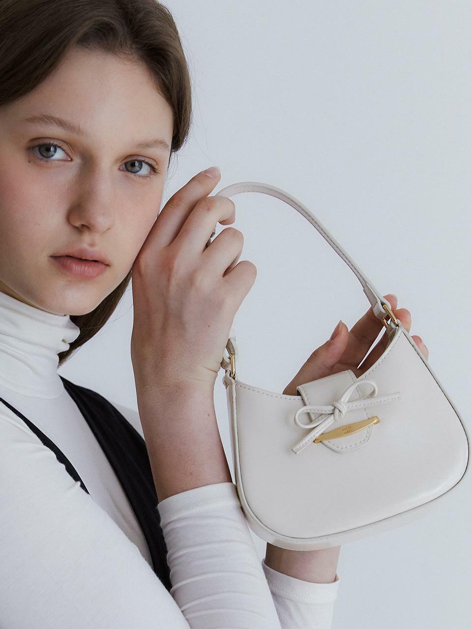 deck ribbon chain bag mini cream - HAGO(하고)