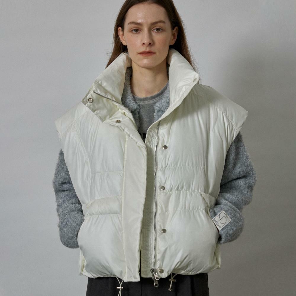 QUILTED PADDING VEST II (IVORY) - 하고(HAGO)