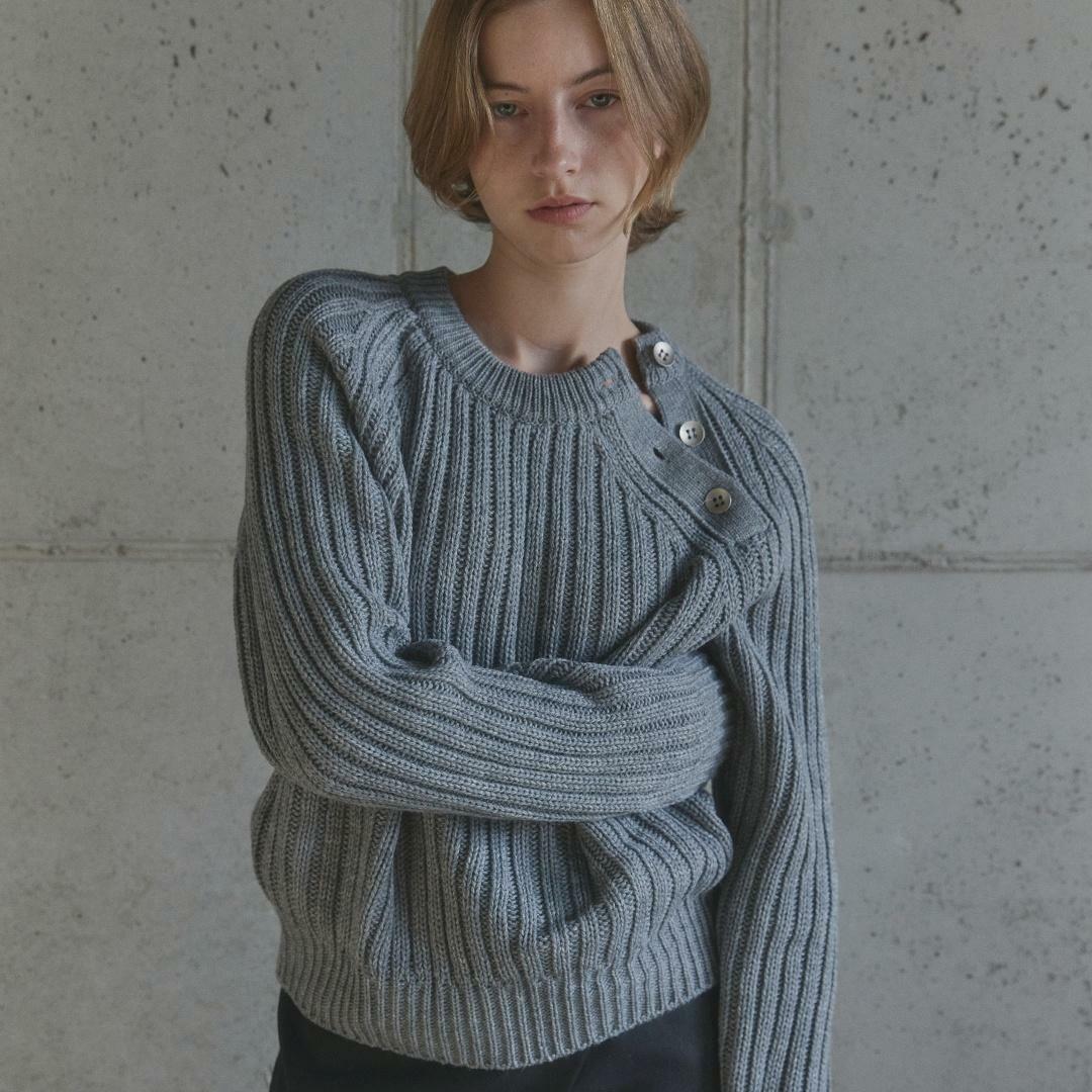 ROUND NECK BUTTON KNIT / GRAY - HAGO(하고)
