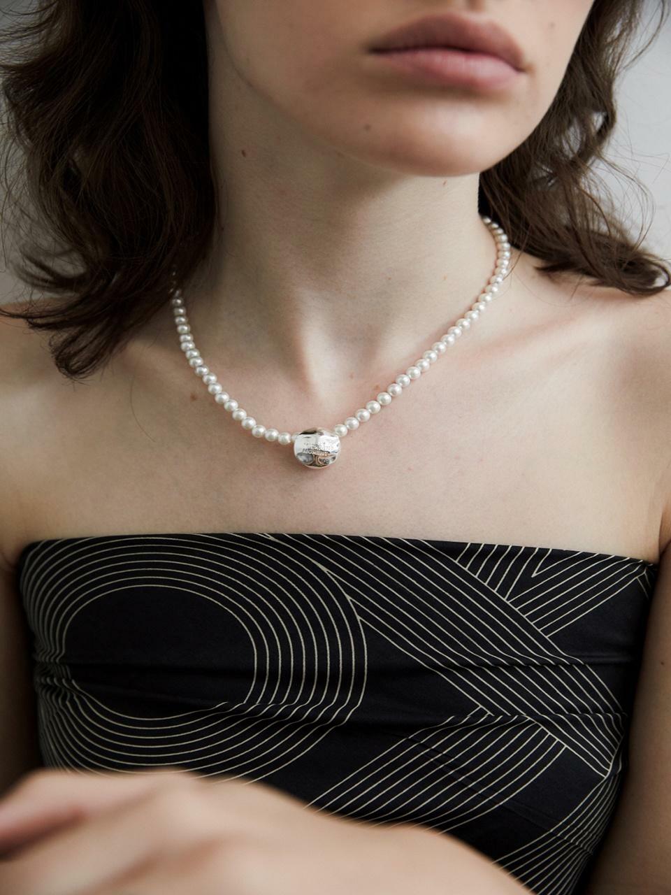 bumpy pearl necklace - silver - HAGO(하고)