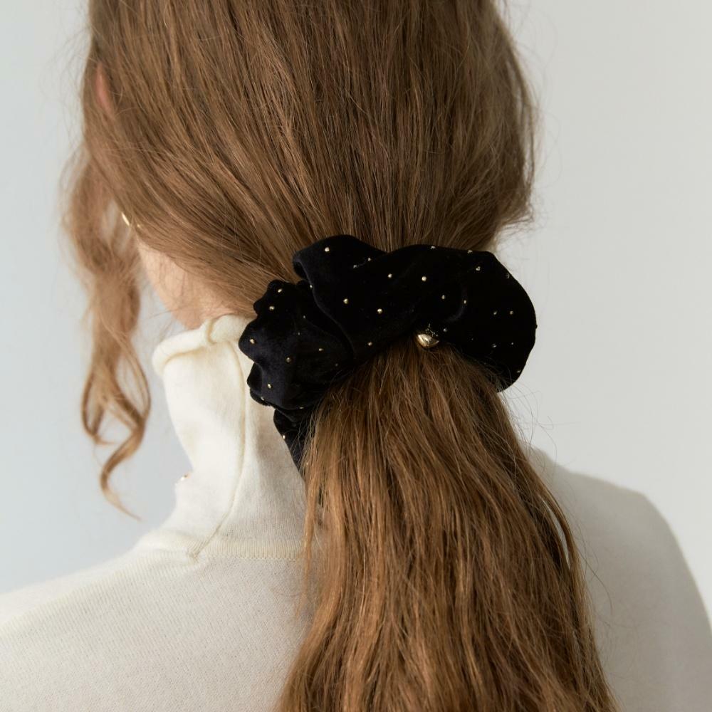 stud velvet scrunchie - black - 하고
