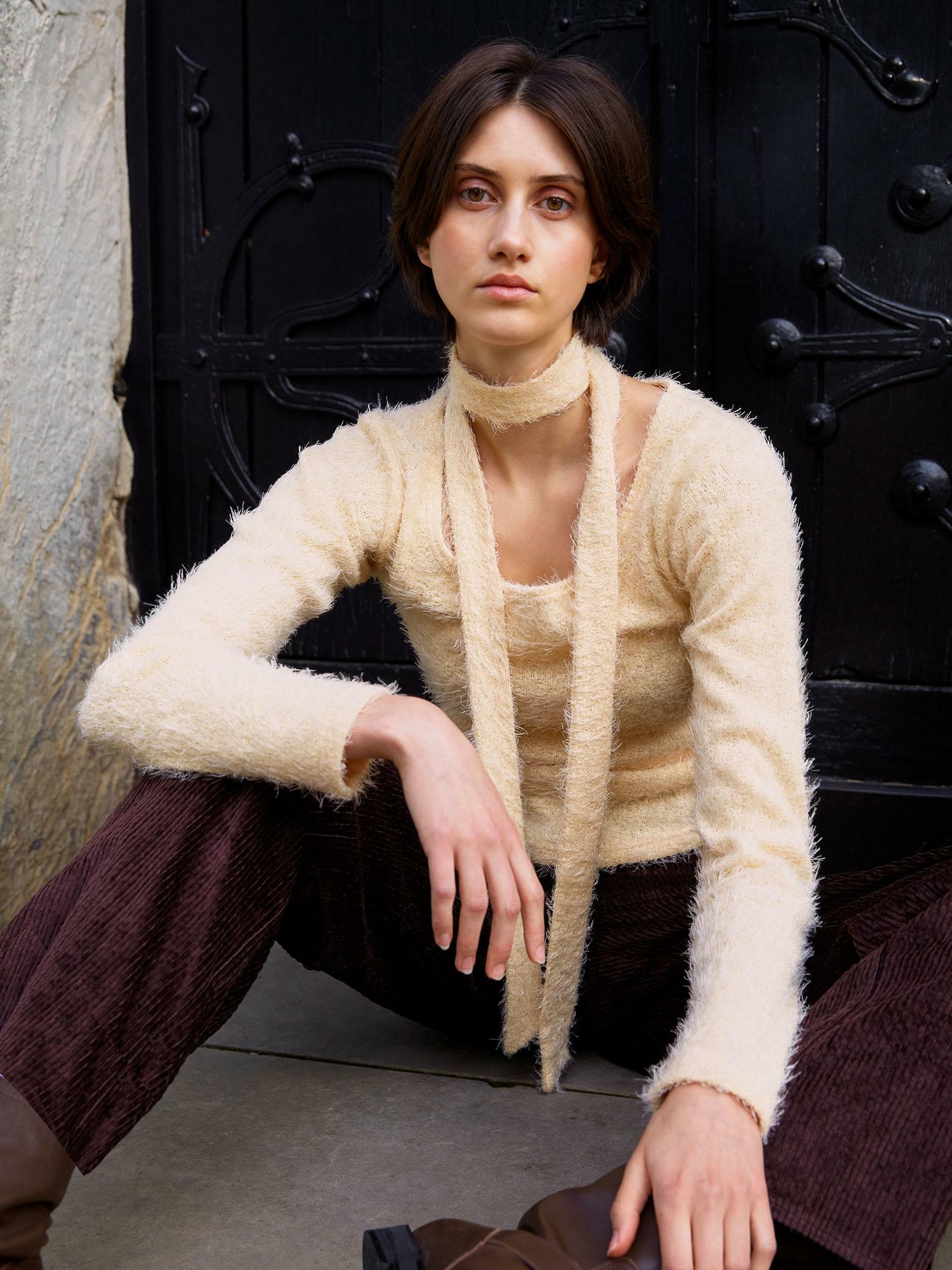 FLUFFY MUFFLER TOP [ CHEDDAR ] - HAGO(하고)