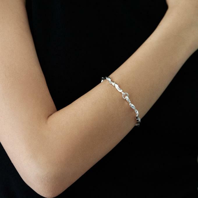 BOLD KNOT BRACELET - HAGO(하고)
