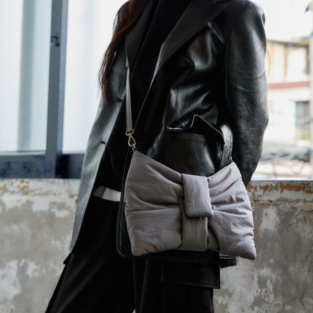 패딩 리본백_3Color - HAGO(하고)