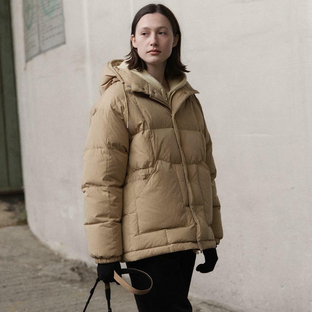 Dunne Half Padding Jumper (Beige) - 하고(HAGO)