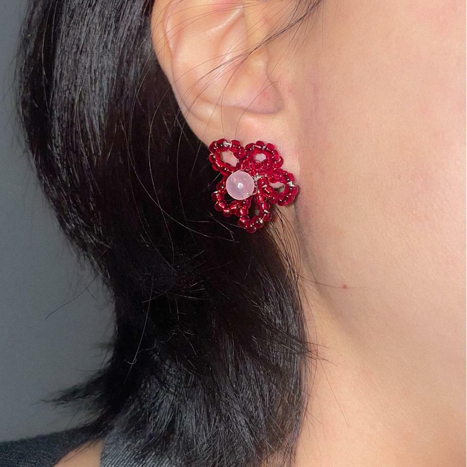 Red flower bead earring - 하고(HAGO)