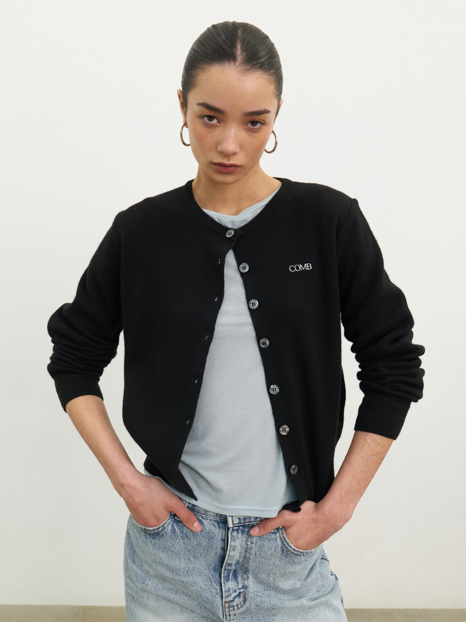 CO CASHMERE BASIC LOGO KNIT CARDIGAN_BLACK - 하고(HAGO)
