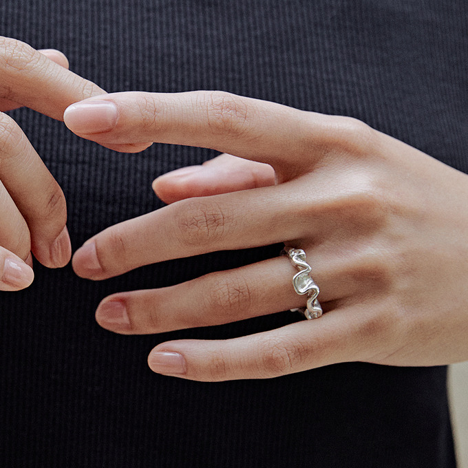 RUFFLE RING (silver925) - HAGO(하고)