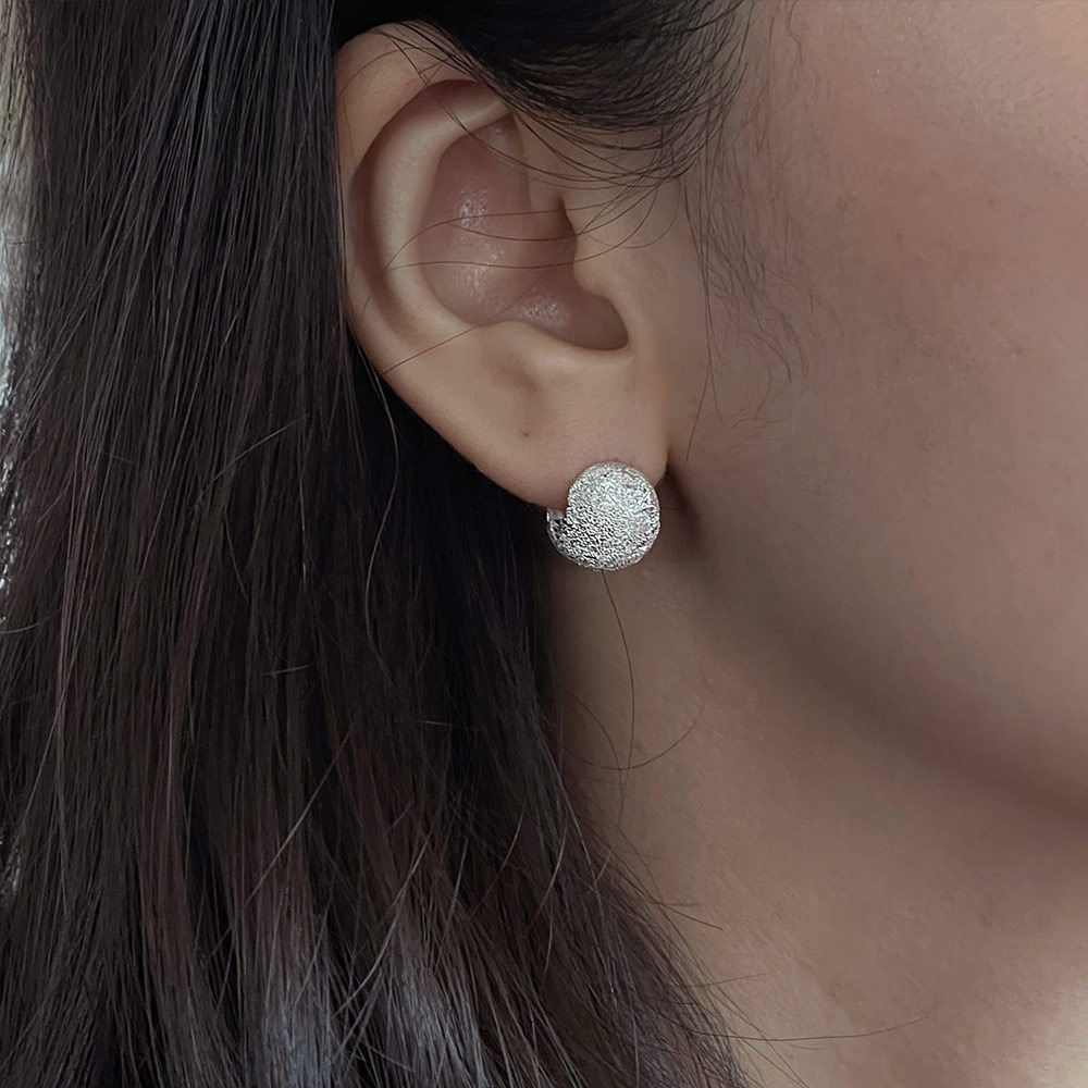 silver925 sanding ball earring - HAGO(하고)
