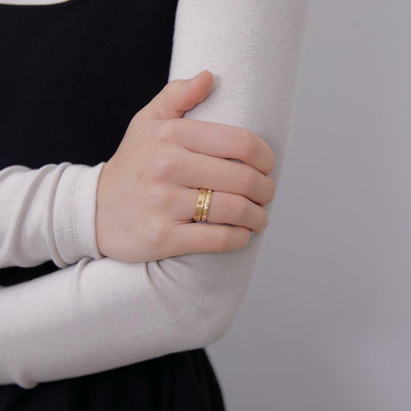 star hole ring (gold) - HAGO(하고)