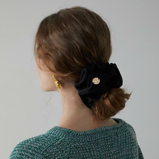 Satin Wide Scrunchie_Black - 하고(HAGO)