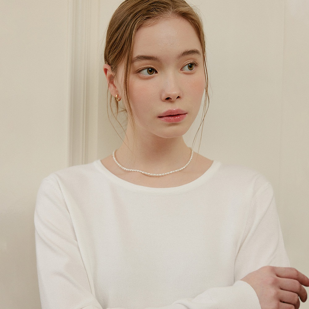 티나 베이직 라운드 니트_아이보리 / TINA BASIC ROUND KNIT_IVORY - HAGO(하고)