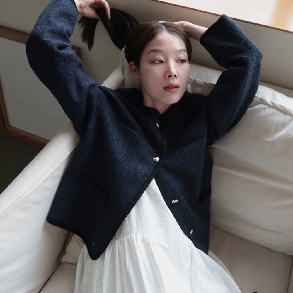 [소빈 착용] HEART BUTTON TWEED JACKET_NAVY - 하고(HAGO)