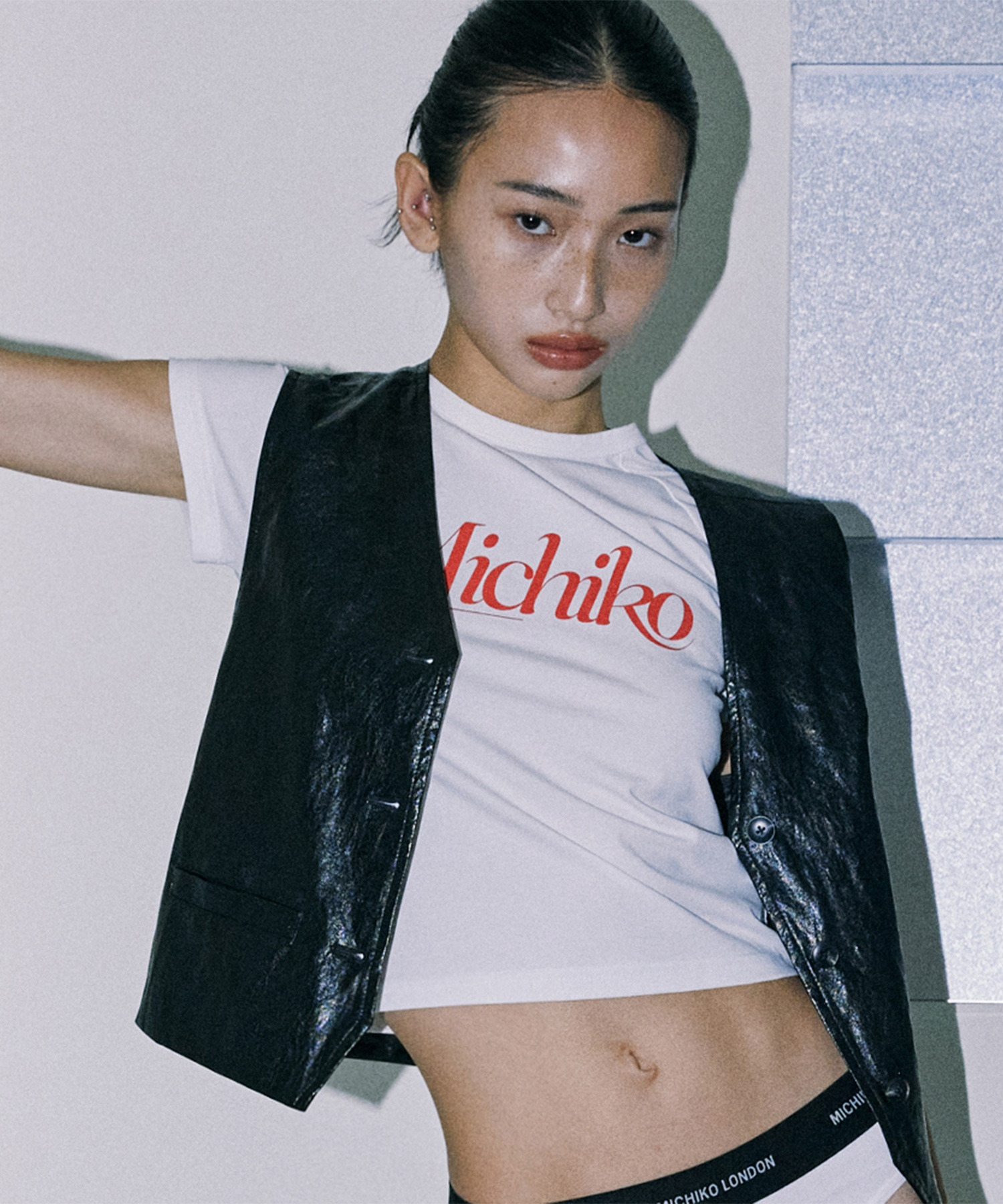 MICHIKO RAGLAN SLEEVE TOP WHITE(RD) - HAGO(하고)