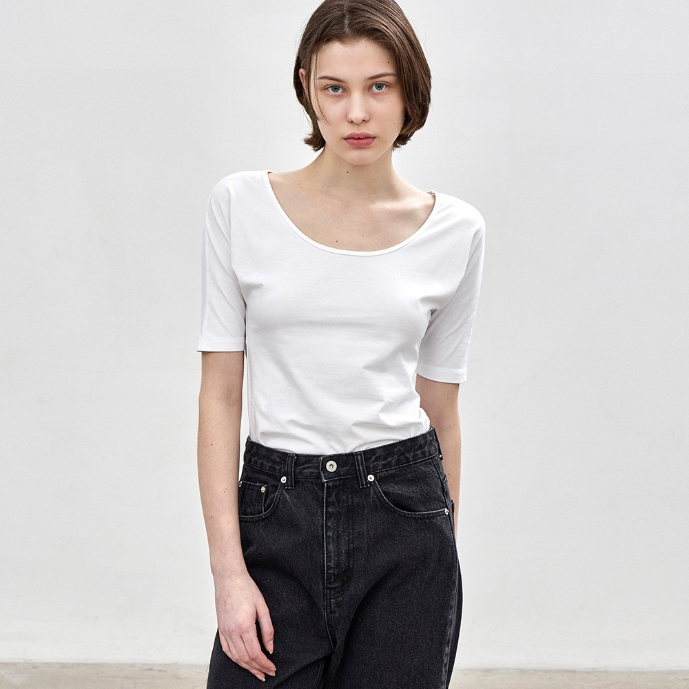 SLIM FIT U NECK T-SHIRTS - IVORY - 하고(HAGO)