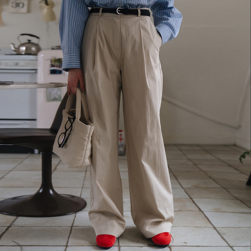 one tuck out pocket pant_beige - HAGO(하고)