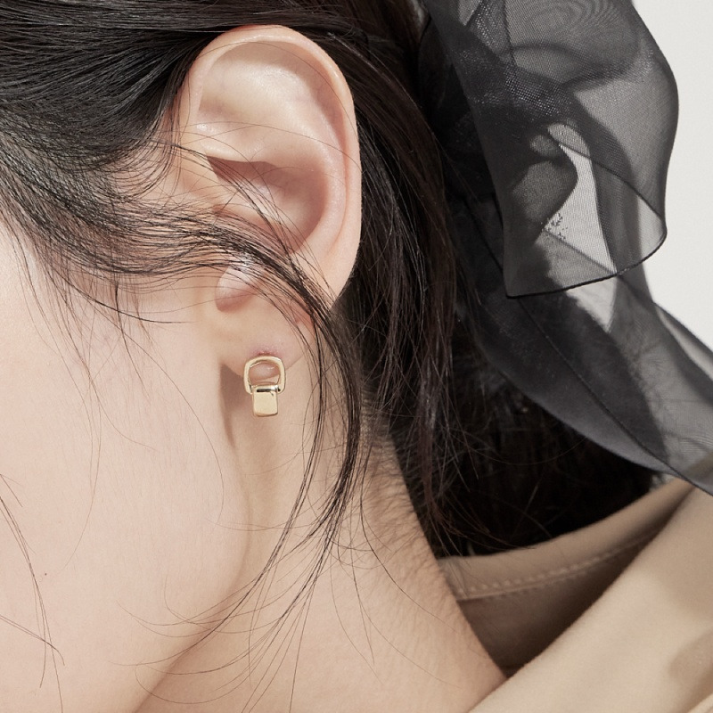 Square Link Stud Earrings (Gold) - HAGO(하고)