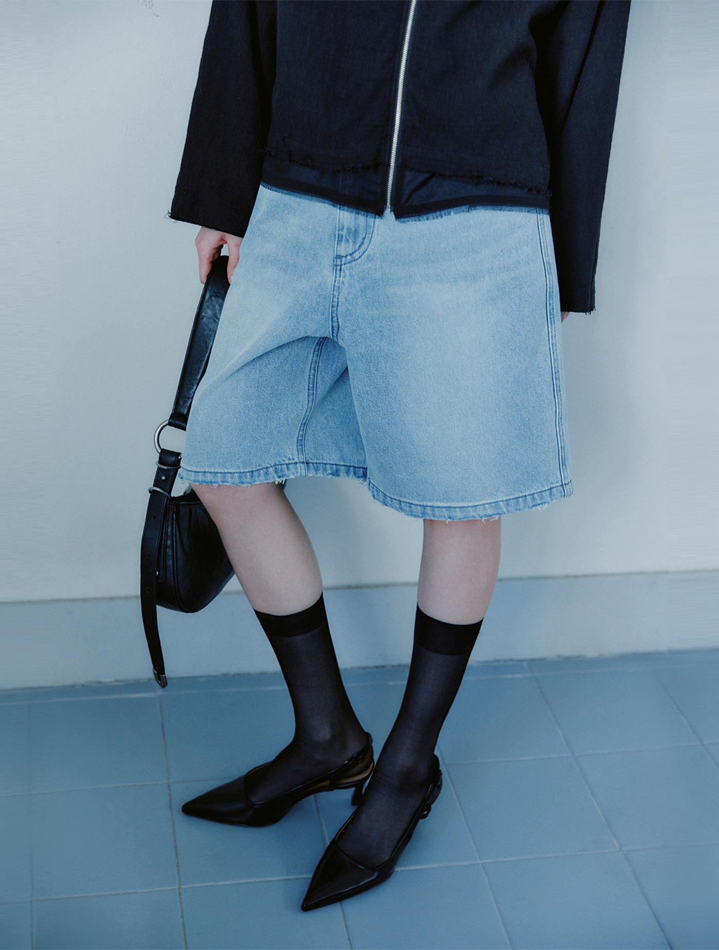 [22% 쿠폰][CALIK] 와이드 버뮤다 데님 LIGHT BLUE - HAGO(하고)