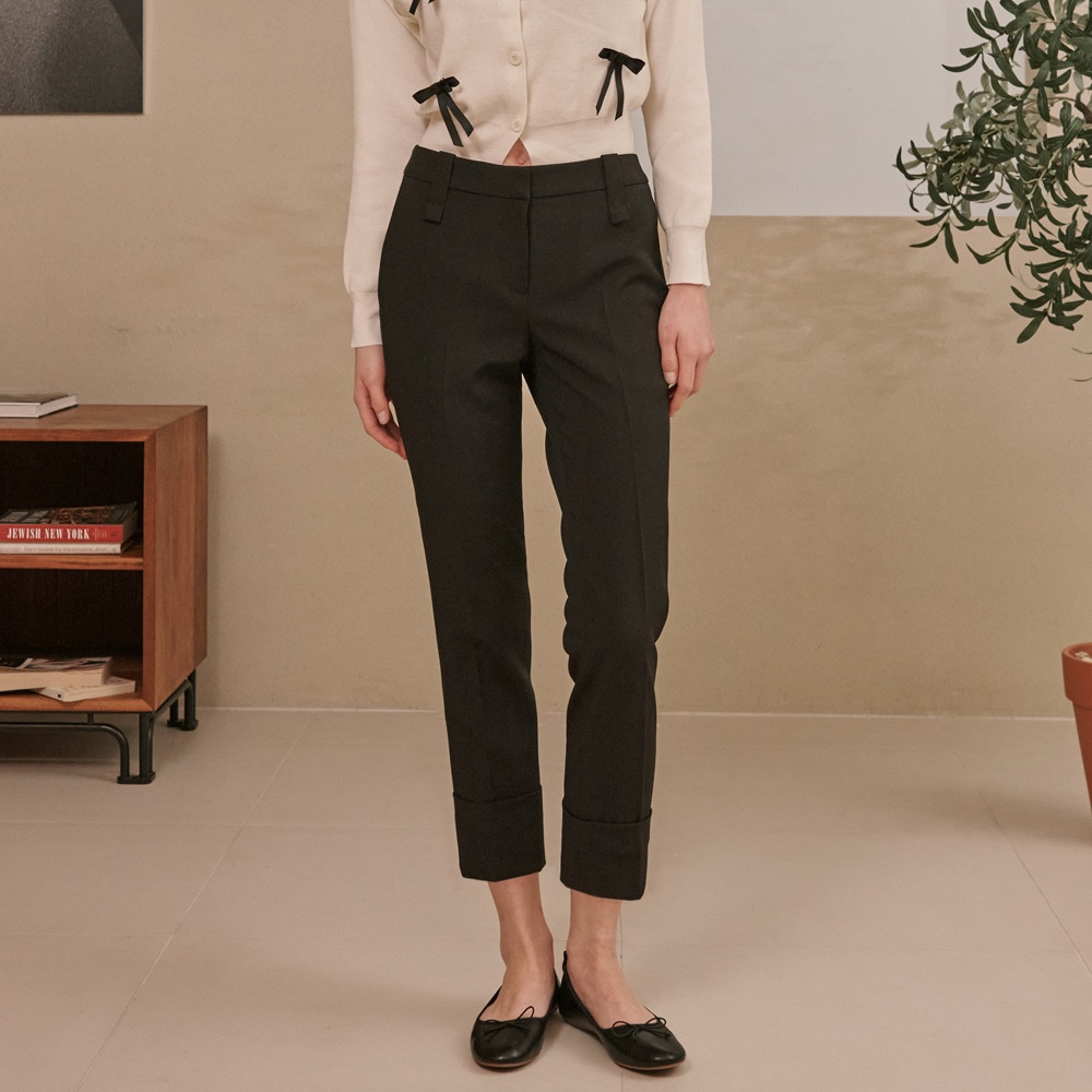 Low Rise Straight-fit Slacks [Black] - HAGO(하고)