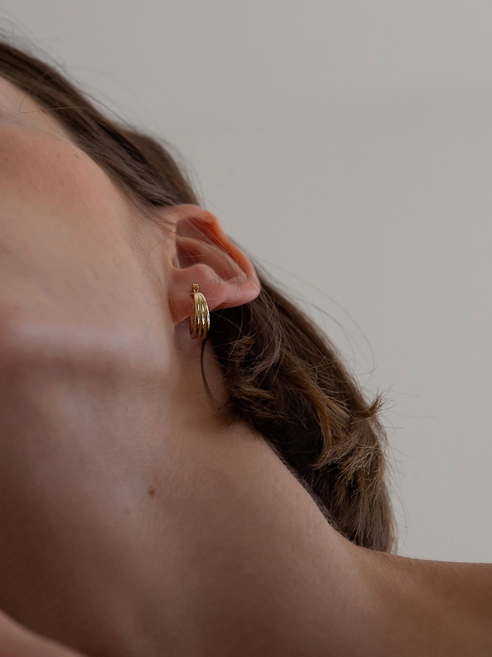 ribbed hoop earrings (gold ver.) - HAGO(하고)