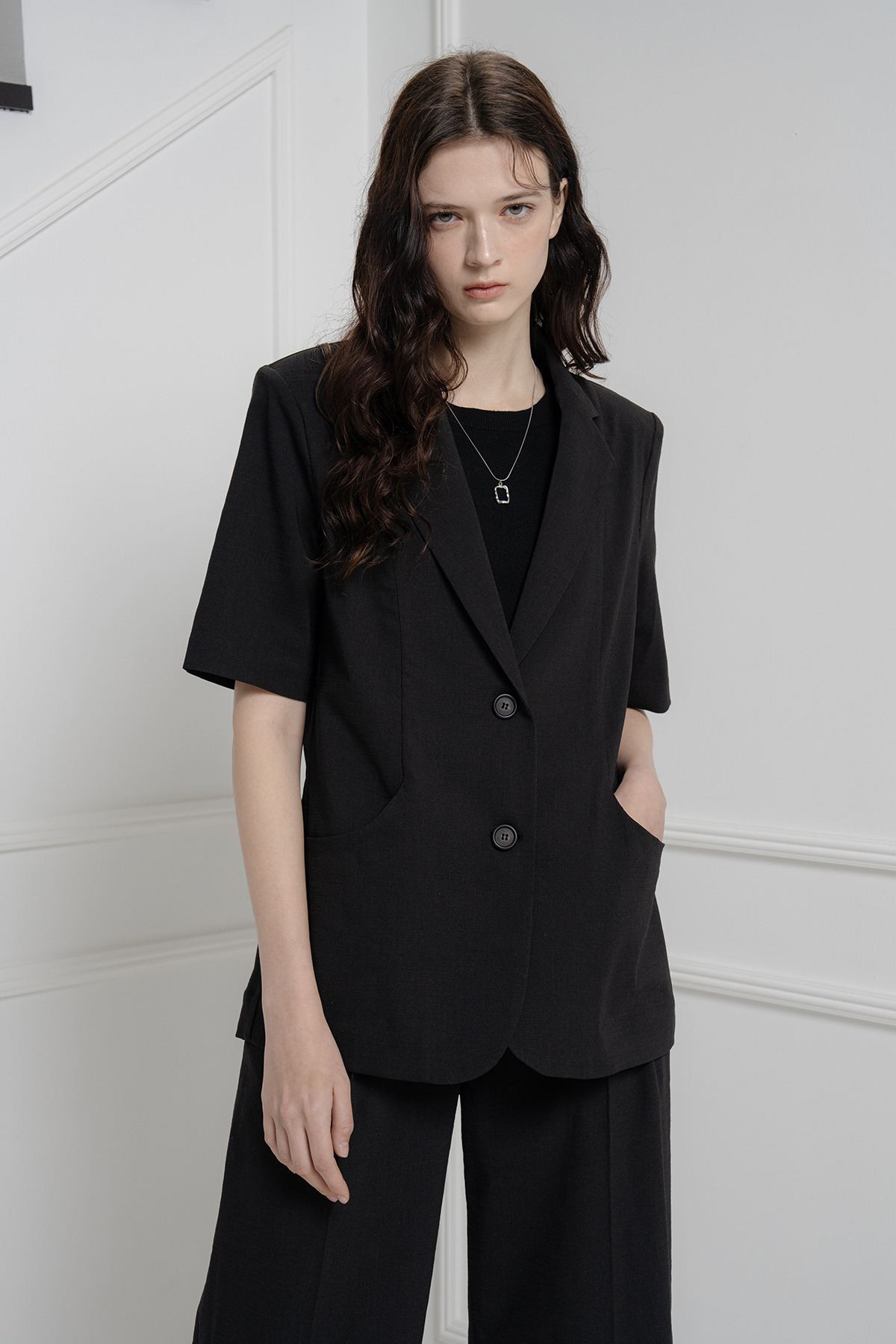 OVERSIZED ROUND POCKET HALF SLEEVE JACKET(BLACK) - HAGO(하고)