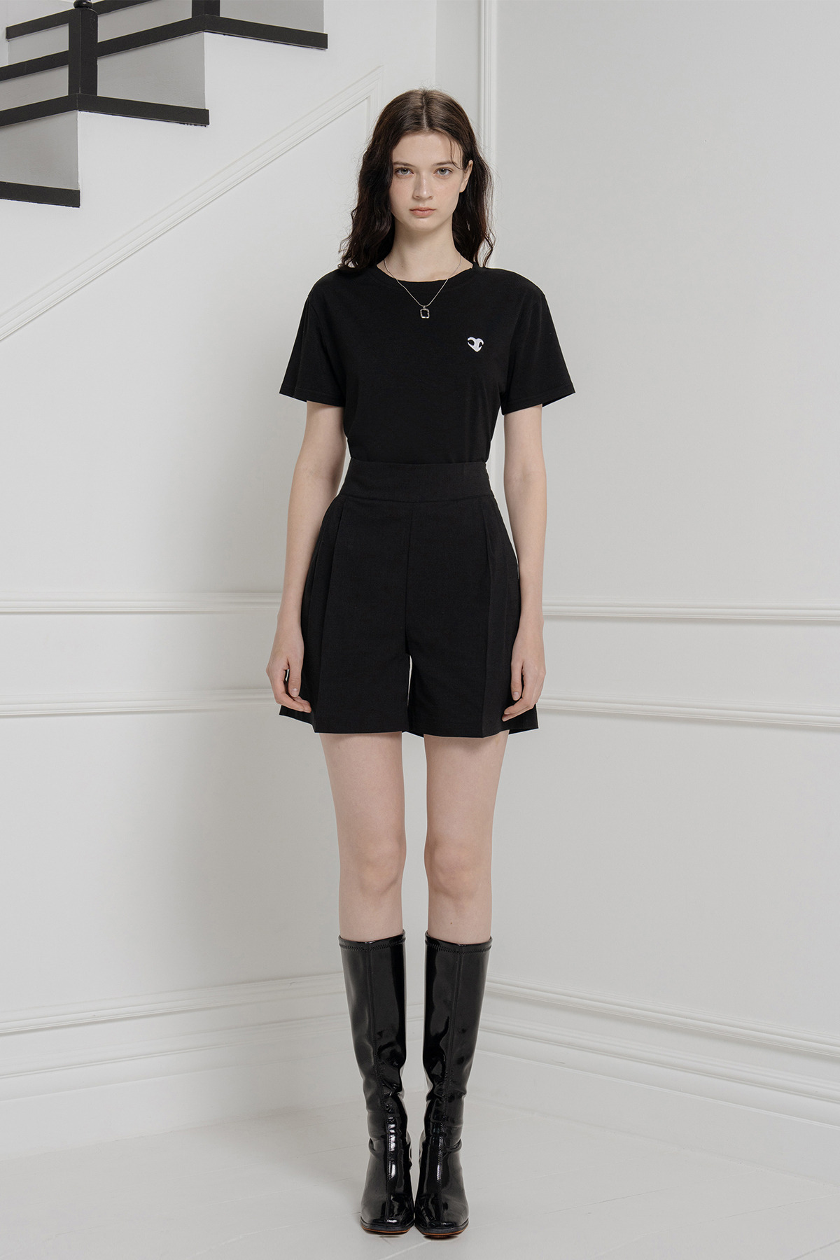 LIGHT WEIGHT CLASSIC PIN TUCK SHORTS (BLACK) - HAGO(하고)