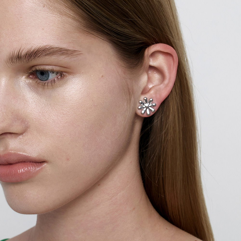 Daisy Earrings - 하고(HAGO)