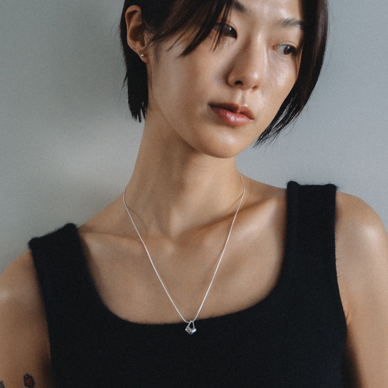 Flowing Heart Pendant Necklace - HAGO(하고)