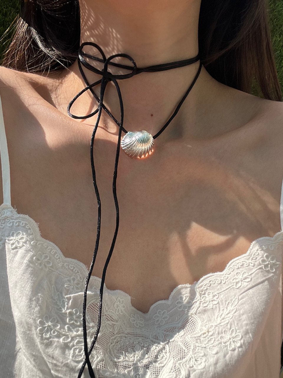 Bold Shell Choker Necklace _ 조개 끈초커 목걸이 - 하고