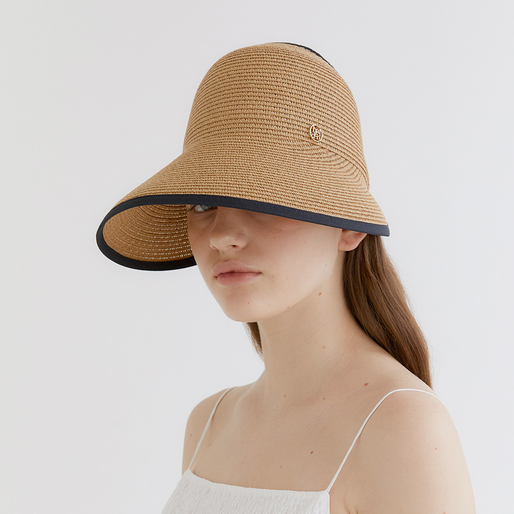 half cloche logo pendant raffia cap (C012_beige) - HAGO(하고)