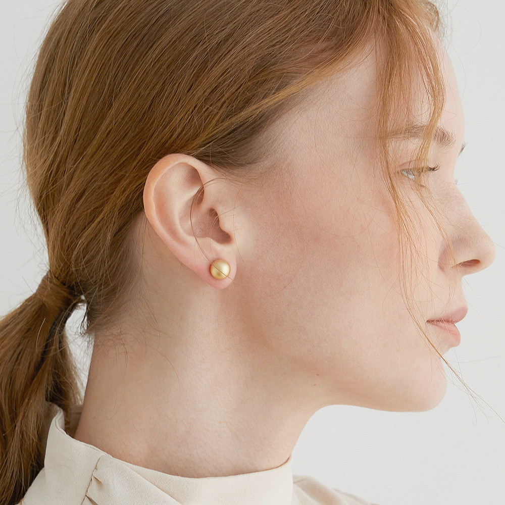 simple round earrings (E016_gold) - 하고(HAGO)