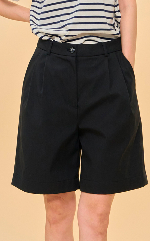 Black Bermuda Pants - HAGO(하고)