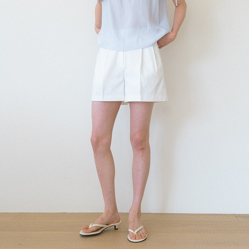 Sun Pin-tuck Shorts - Ivory - HAGO(하고)