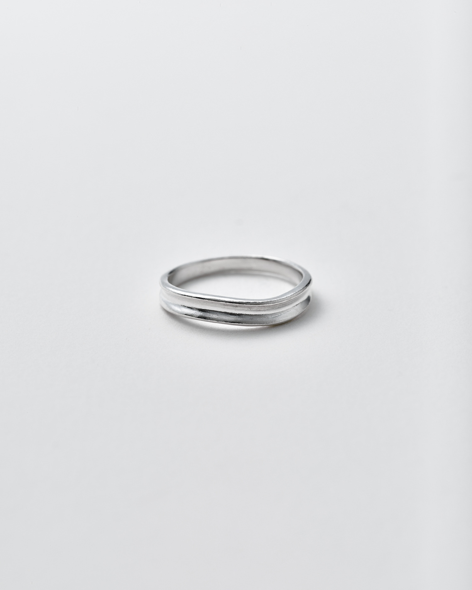 [25% 쿠폰]Thin Wavy Ring (Silver925) - HAGO(하고)