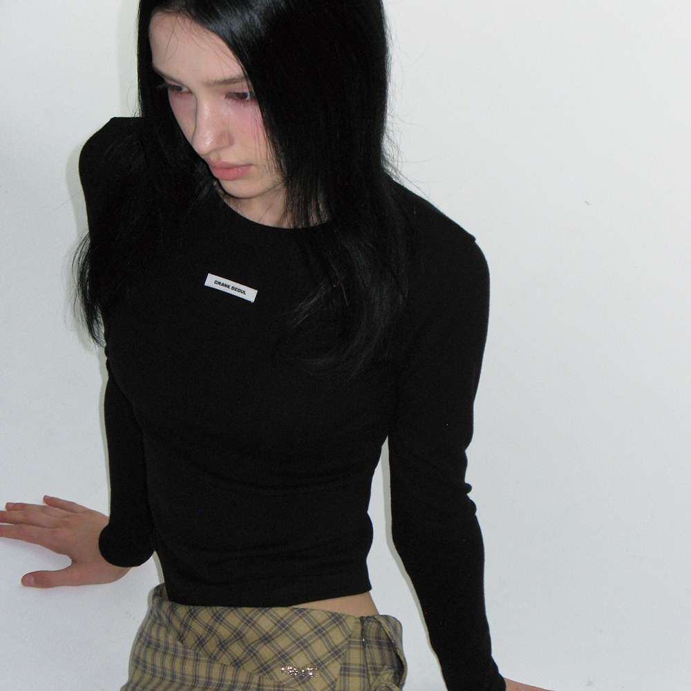 CREW NECK BASIC LONG SLEEVE TOP_BLACK - 하고(HAGO)
