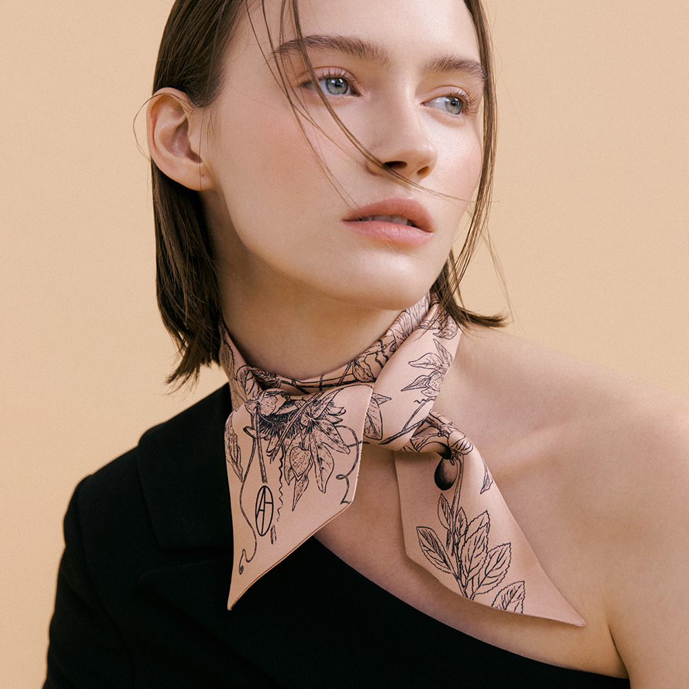 Botanic Garden Long Twilly Silk Scarf - Apricot Beige - HAGO(하고)