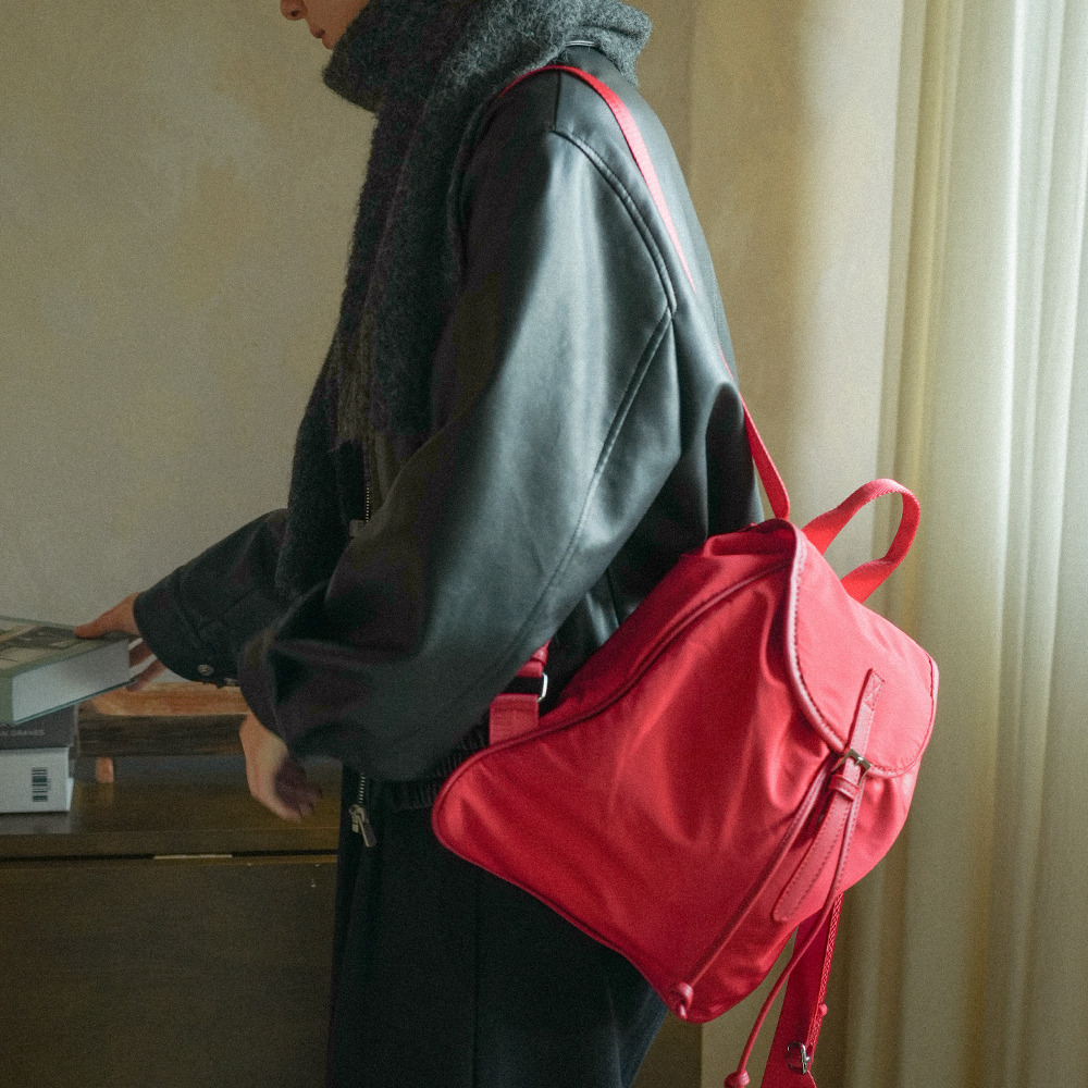 하트 로고 미니 스트링 백팩 레드 Heart logo mini string backpack Red - 하고(HAGO)