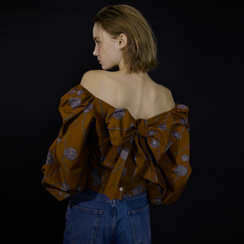 Soma Off-shoulder Scarf Blouse - Orange - 하고(HAGO)