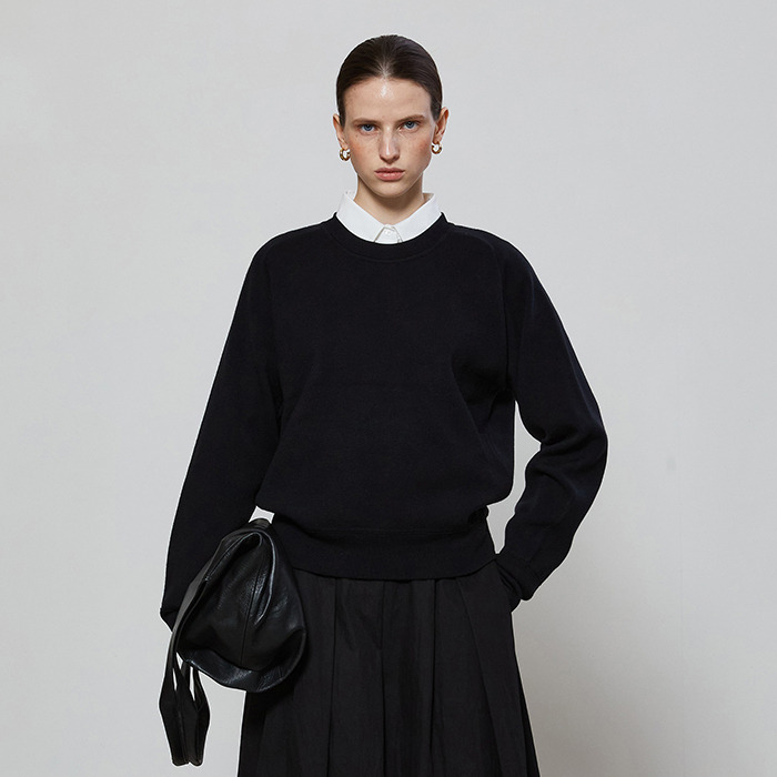 BASIC REGLAN KNIT SWEATER - BLACK - 하고(HAGO)