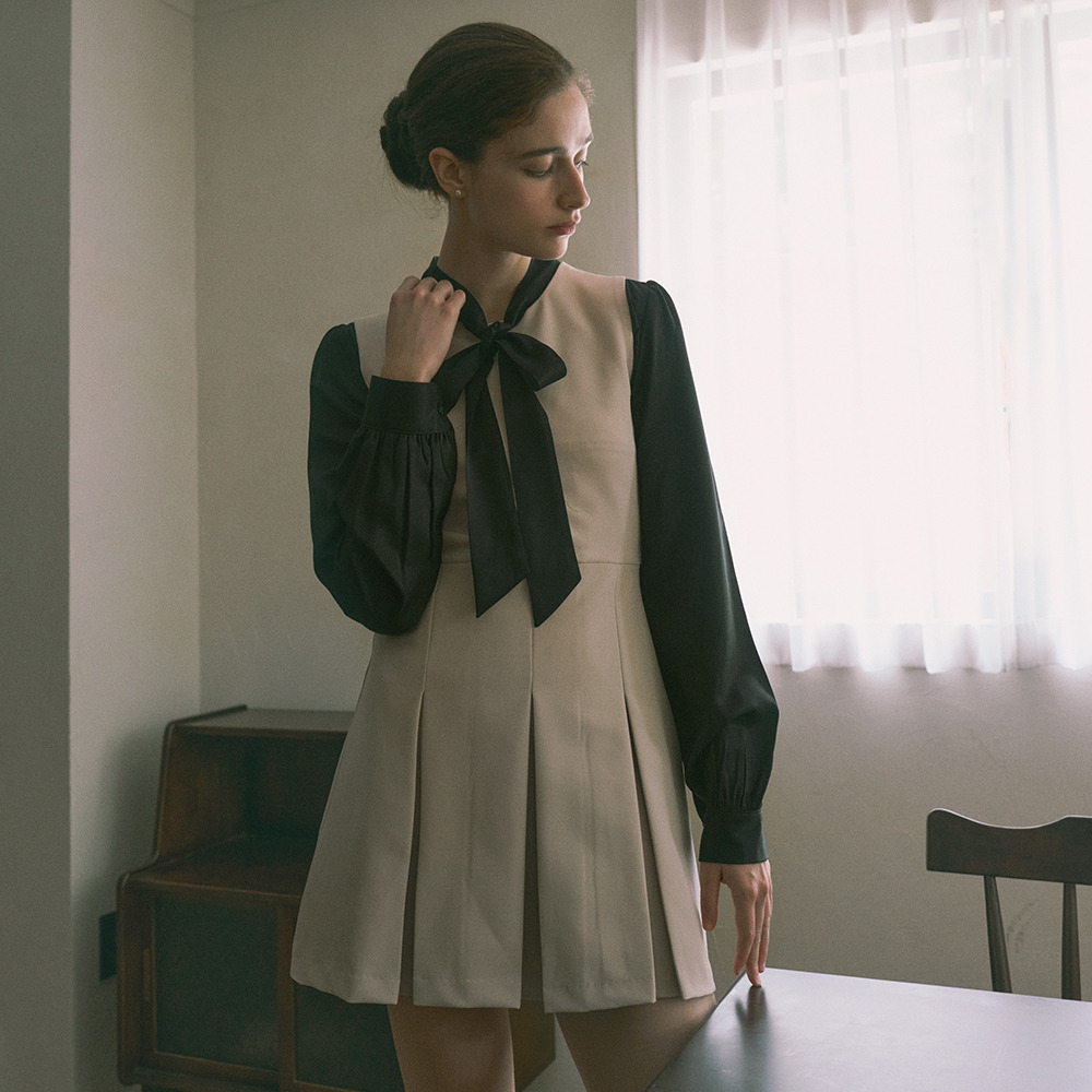 MOR PLEATS SLEEVELESS MINI OPS BEIGE - HAGO(하고)