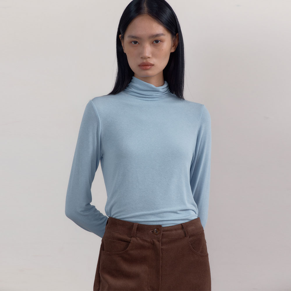 Soft Slim Turtle-neck Top (Sky Blue) - 하고(HAGO)
