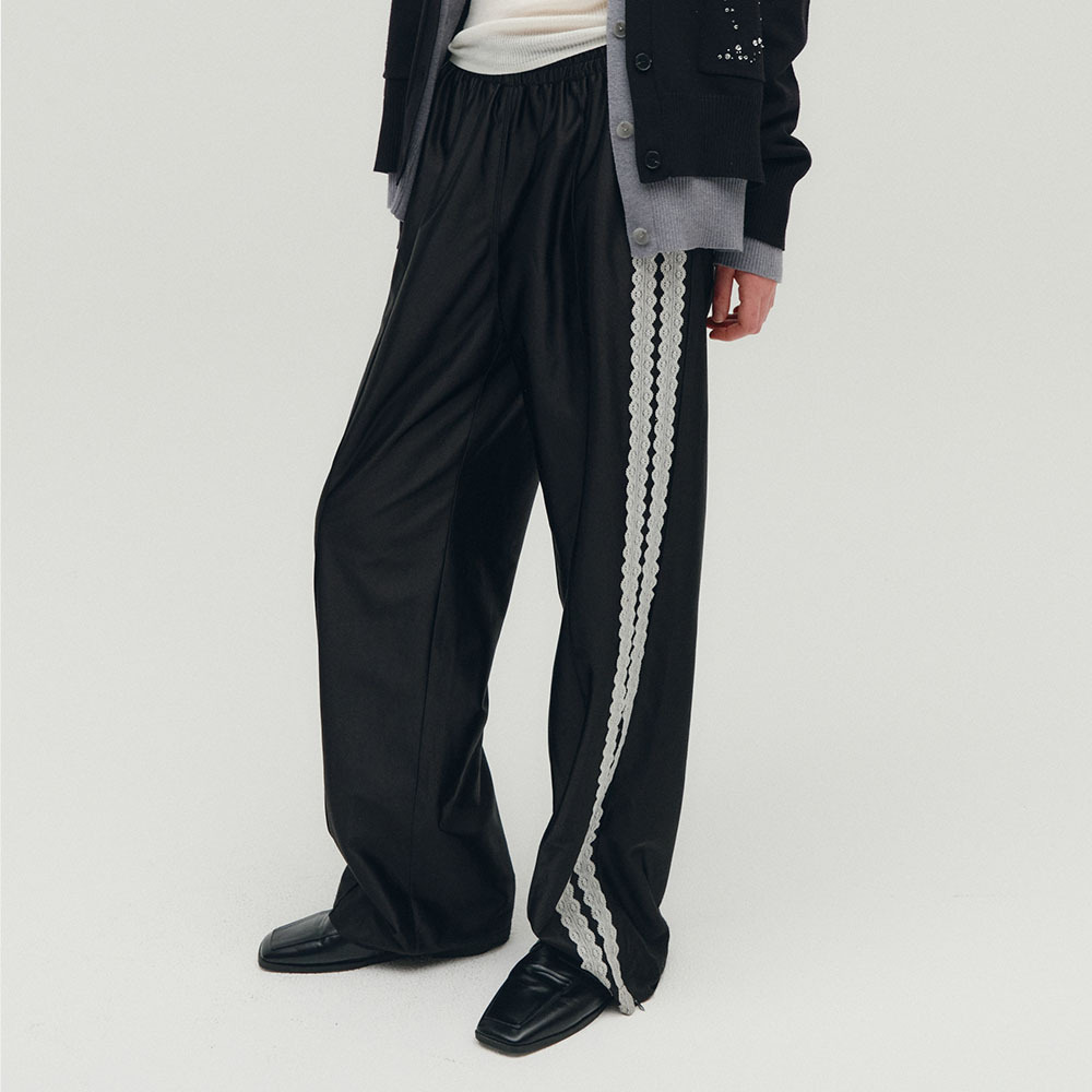 [6th REORDER] GLOSSY LACE TRACK PANTS [BLACK] - 하고(HAGO)