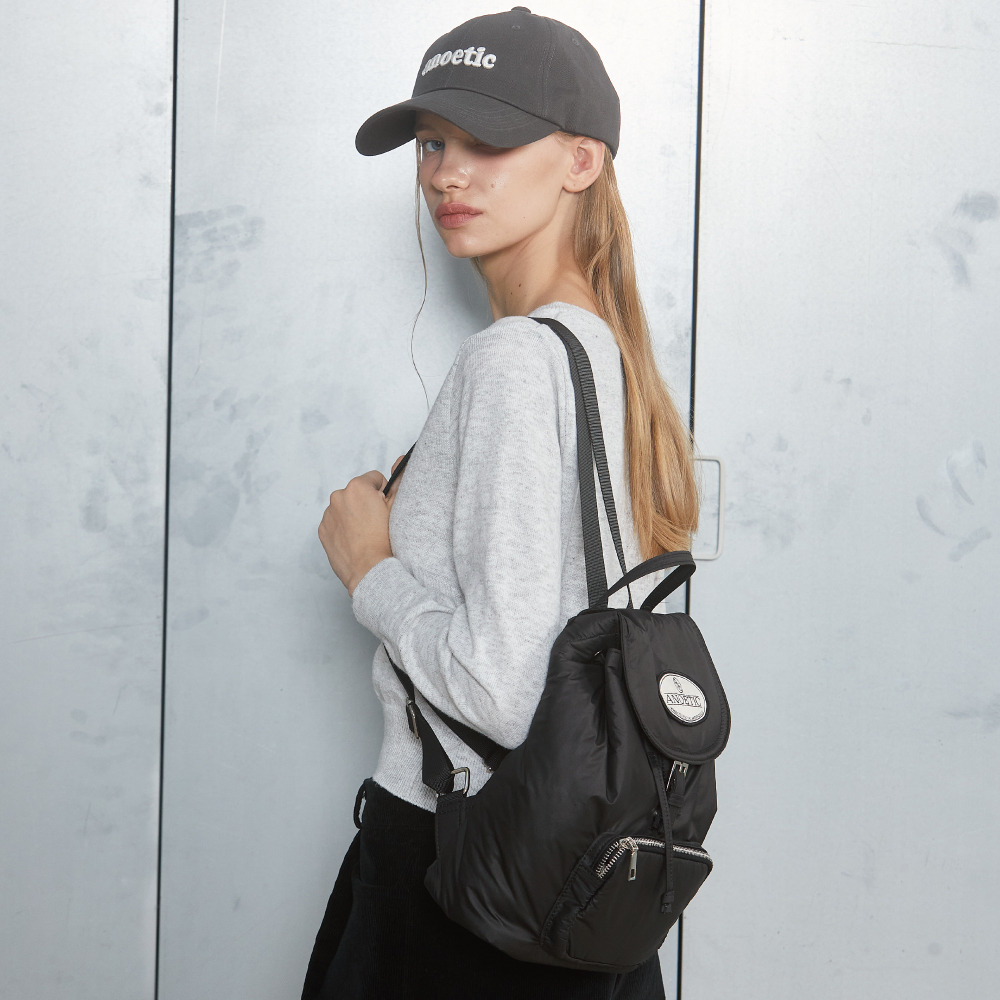 [역시즌클리어런스]PATCH PADDED BACKPACK_BLACK - 하고(HAGO)