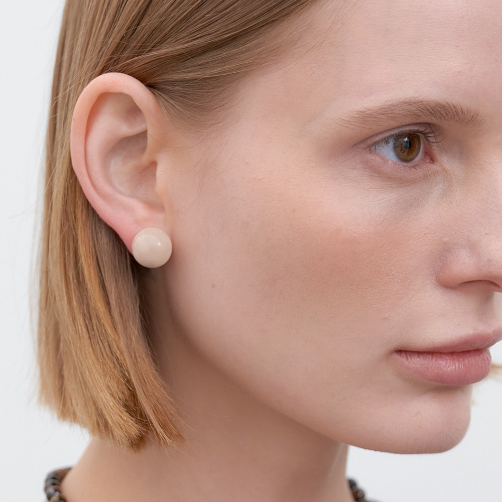 formica big ball earrings (E032_ivory) - 하고(HAGO)