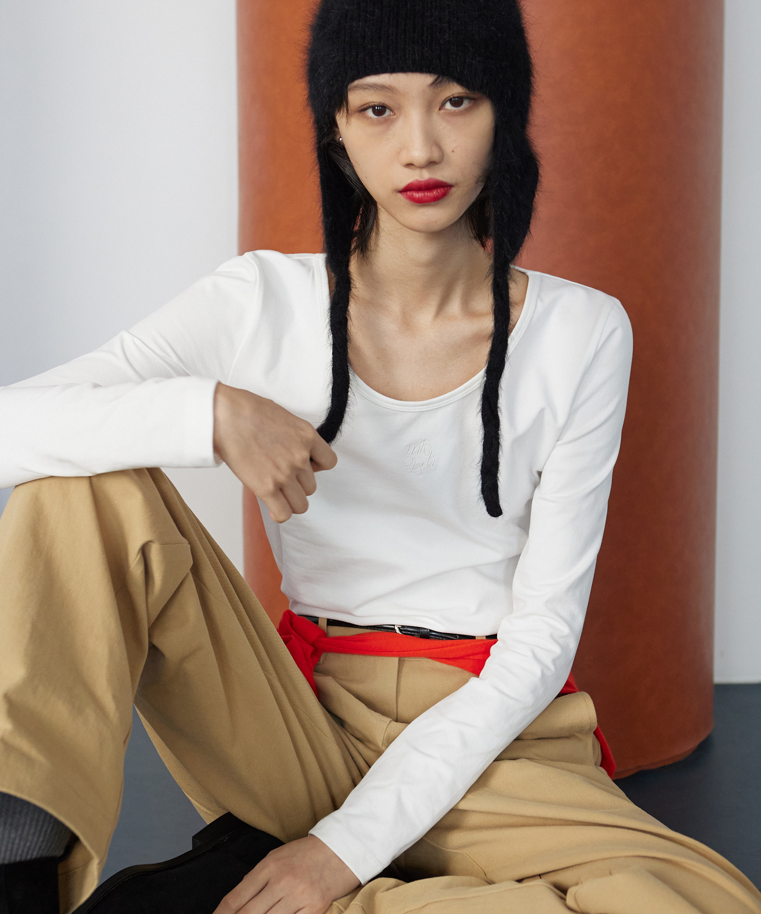 BASIC U NECK TOP IVORY - 하고(HAGO)