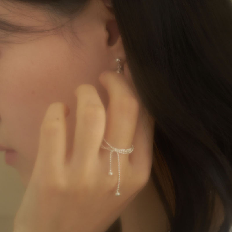 white ball ribbon ring - HAGO(하고)