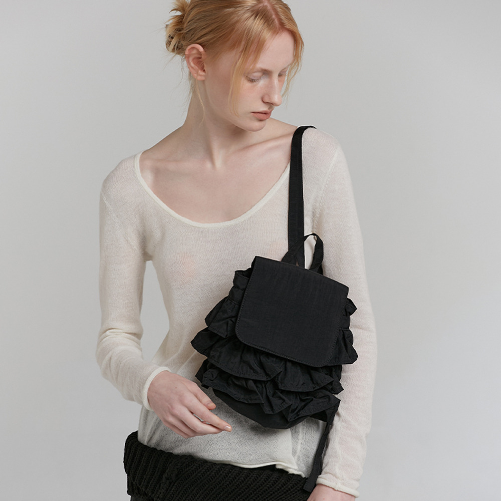FRILL MINI BACKPACK [BLACK] - 하고(HAGO)