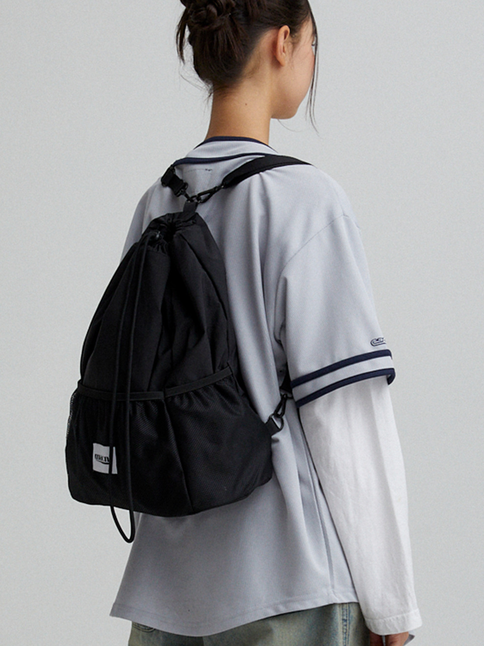 DRAWSTRING MESH BACKPACK_BLACK - 하고(HAGO)
