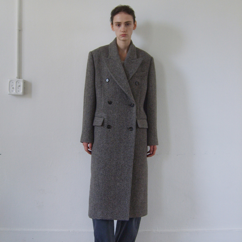 [ALPACA 19%] DOUBLE BREASTED TAILORED HERRINGBONE COAT - BROWN - 하고(HAGO)
