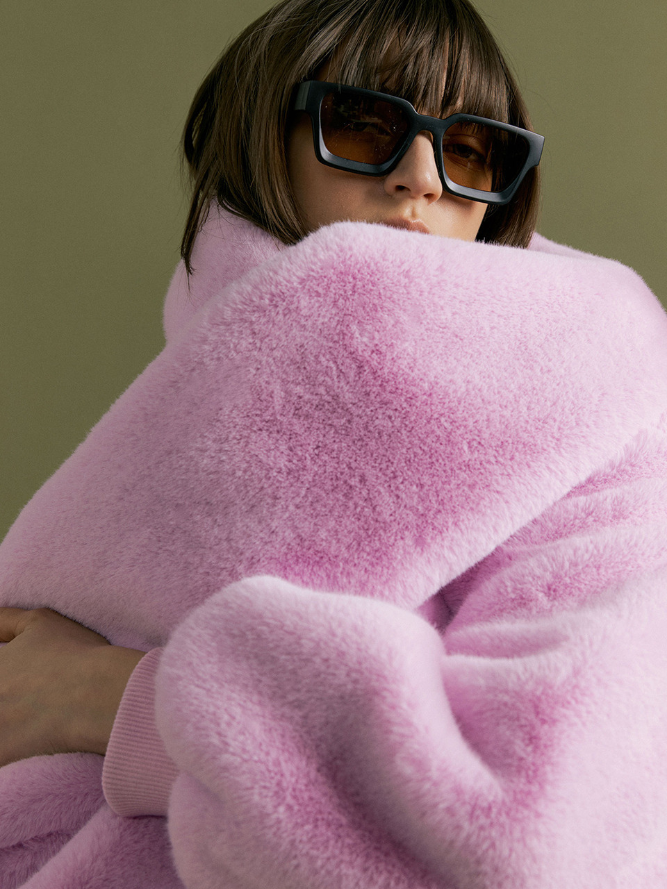 THEO 2way fur padding long muffler pink - 하고(HAGO)